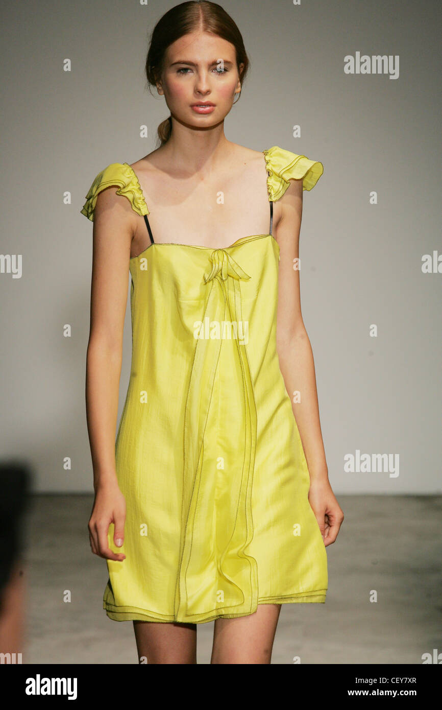 Thakoon New York Ready to Wear Spring Summer Model Mariya Markina ...