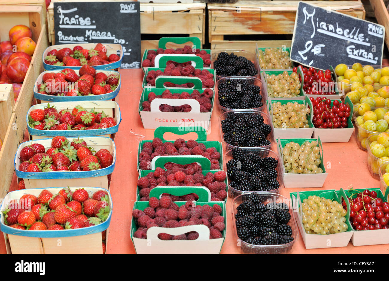 Random fruits at rural Provence market, town of Aix-en-Provence Stock ...