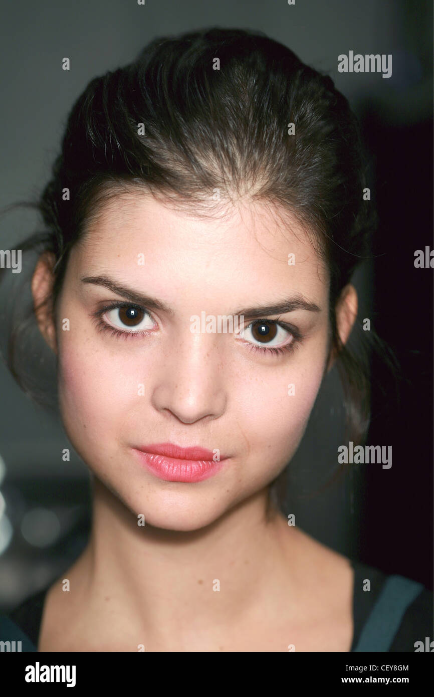 Peter Som Backstage New York Ready to Wear Spring Summer Head shot of ...