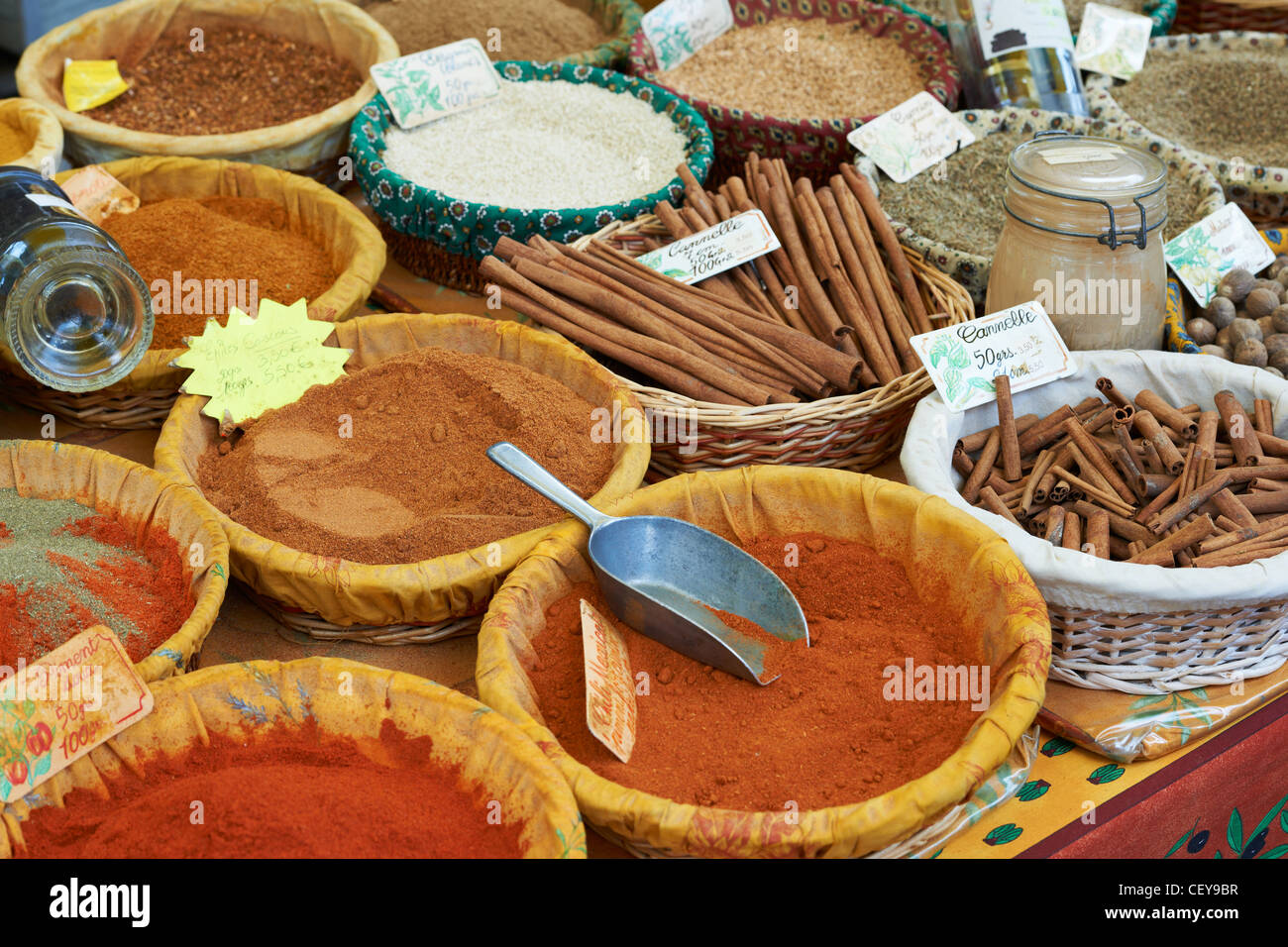 Spices of provence hi-res stock photography and images - Alamy