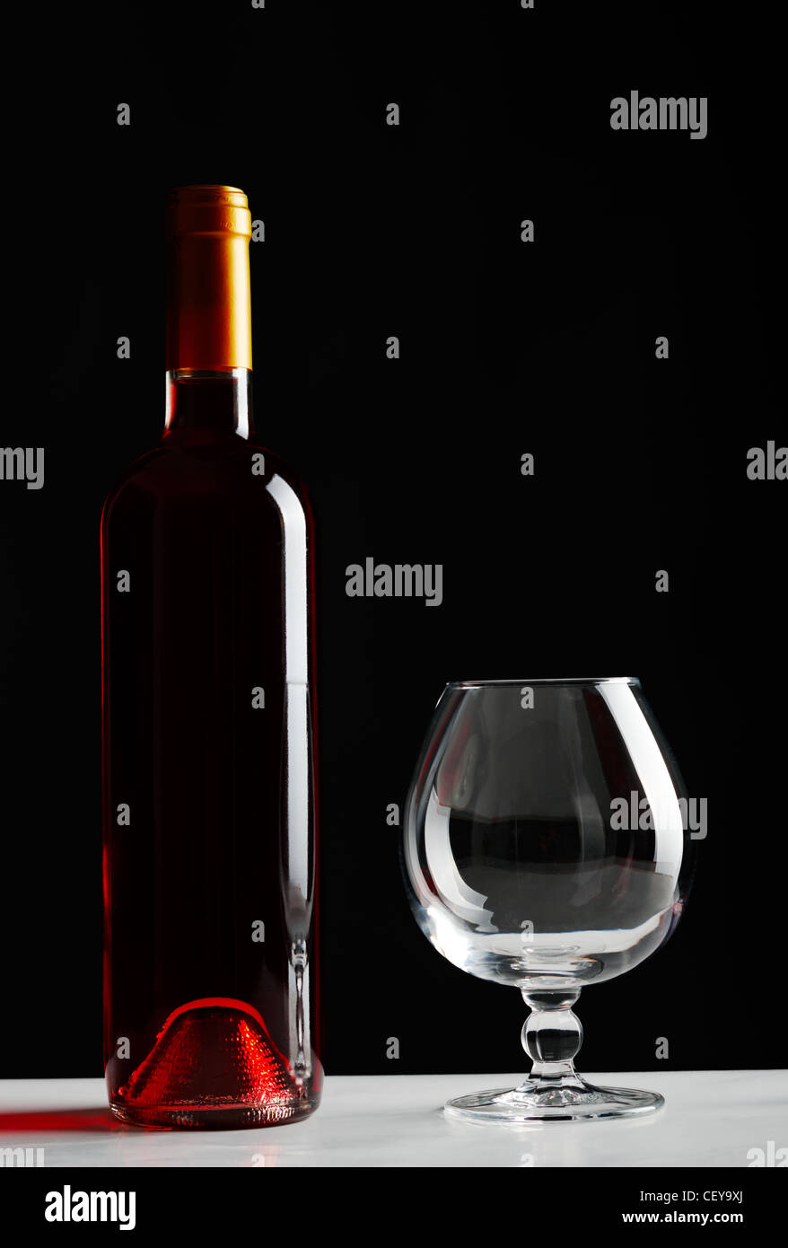 Empty bottle red wine hi-res stock photography and images - Alamy