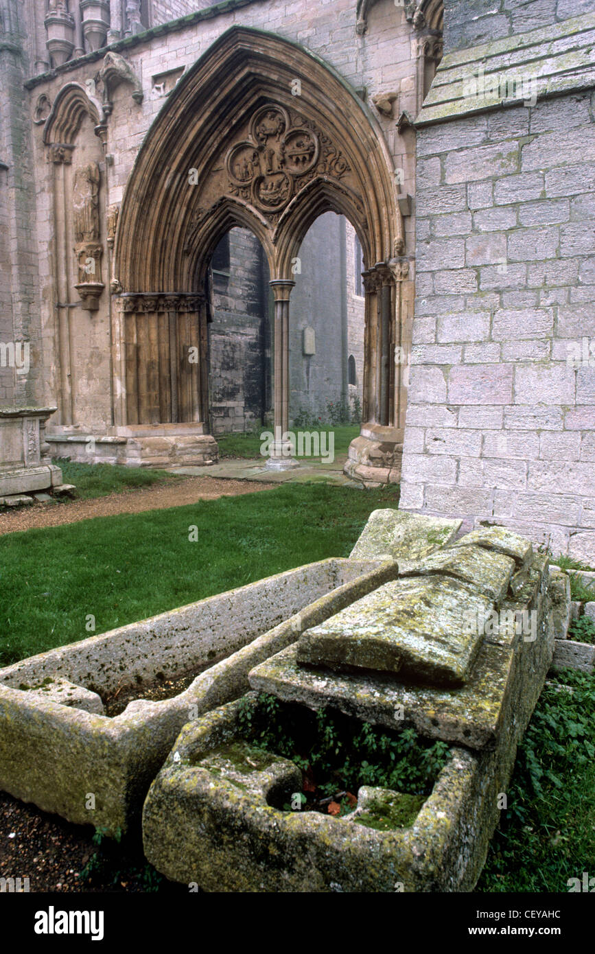 Medieval stone coffin hi-res stock photography and images - Alamy