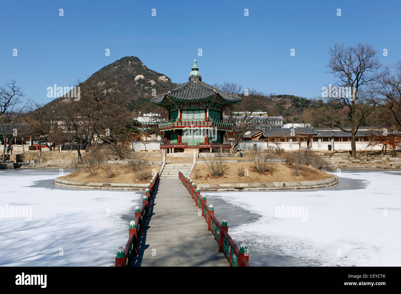 Hyangwonjeong Pavilion on an island in the Gyeongbok Palace in Seoul ...