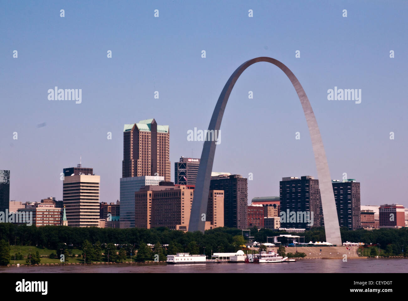 St louis arch hi-res stock photography and images - Alamy