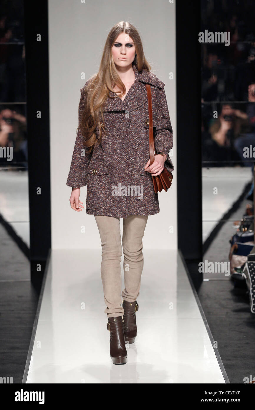 Etienne aigner hi-res stock photography and images - Alamy