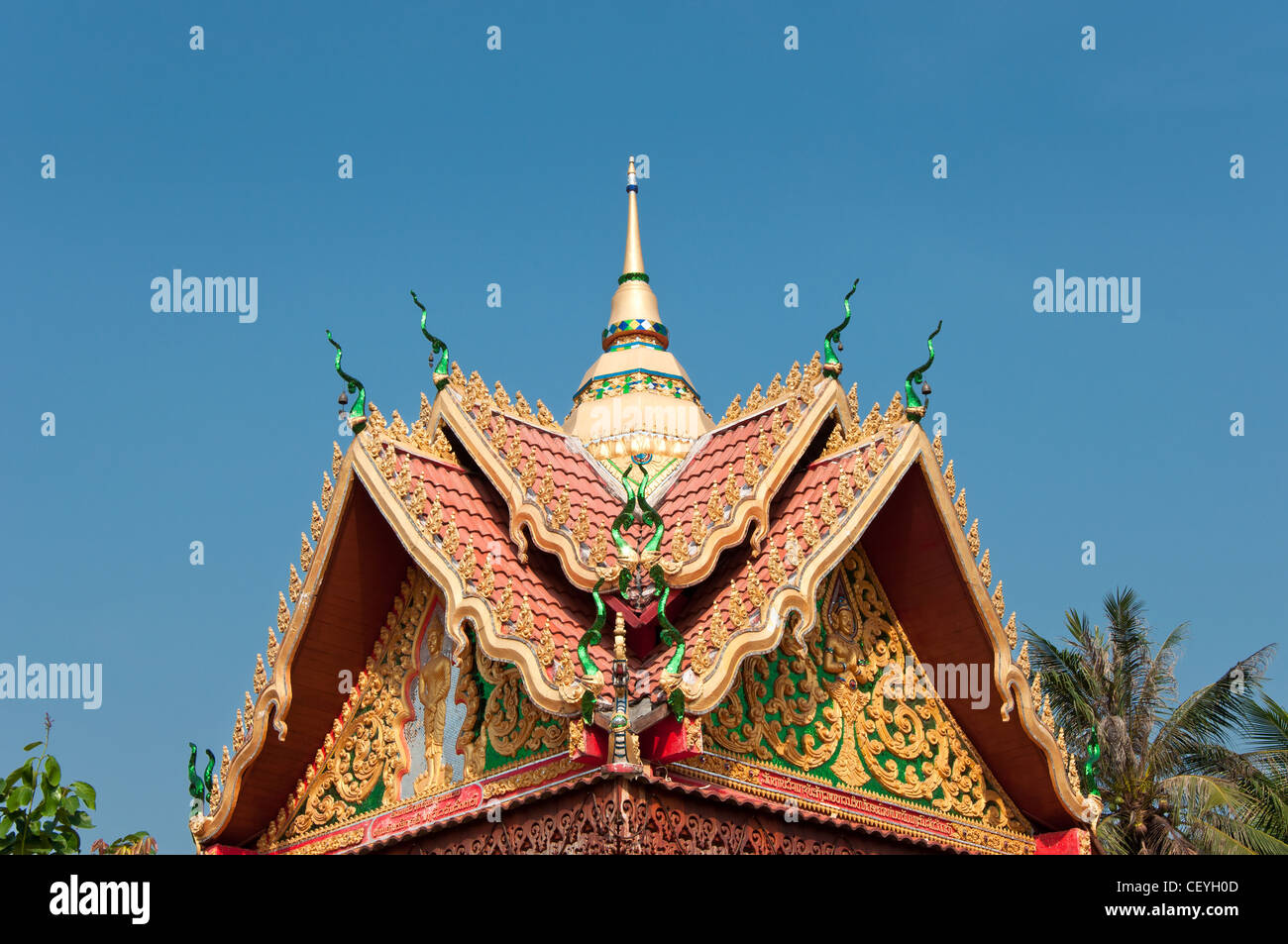 Buddhist roof hi-res stock photography and images - Alamy