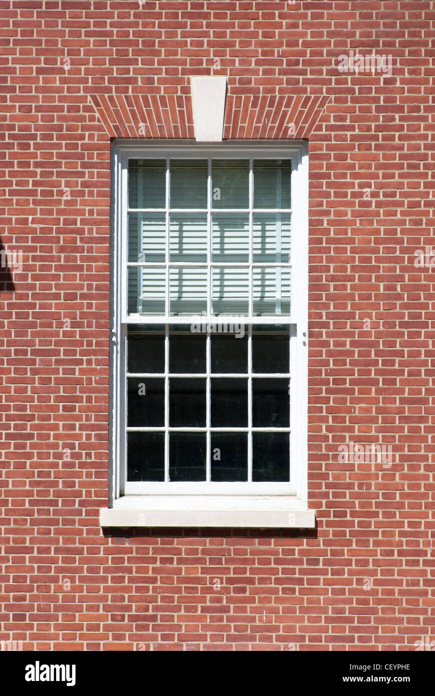 Brick vertical wall hi-res stock photography and images - Alamy