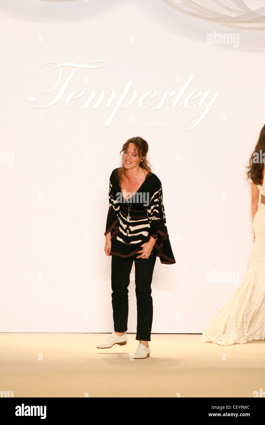 Alice Temperley New York Ready to Wear Spring Summer British designer ...