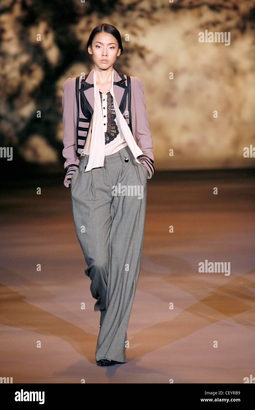 Alice Temperly New York Ready to Wear Autumn Winter Model Han Jin ...