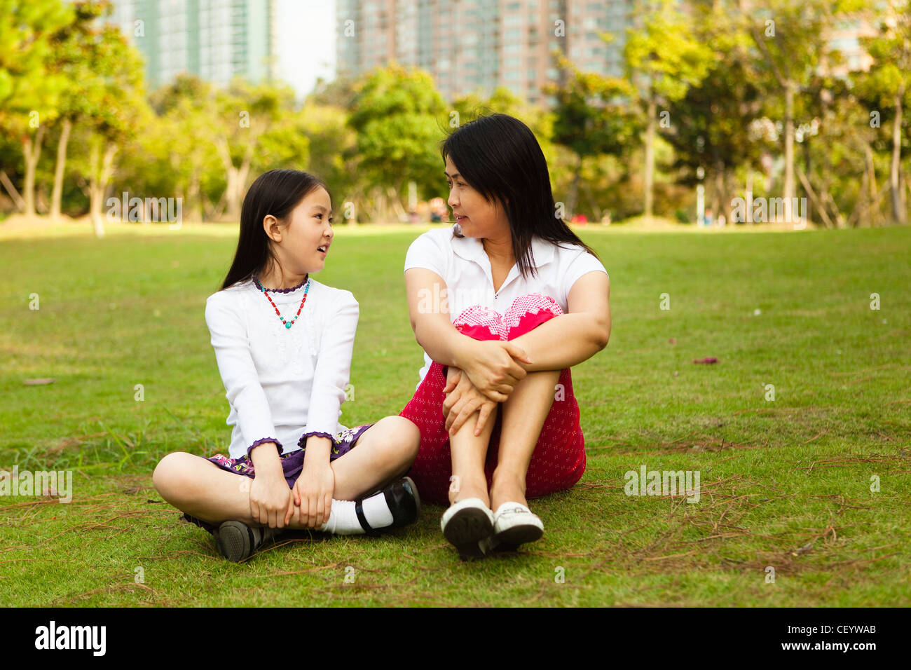 Mother daughter discuss discussion hi-res stock photography and images ...