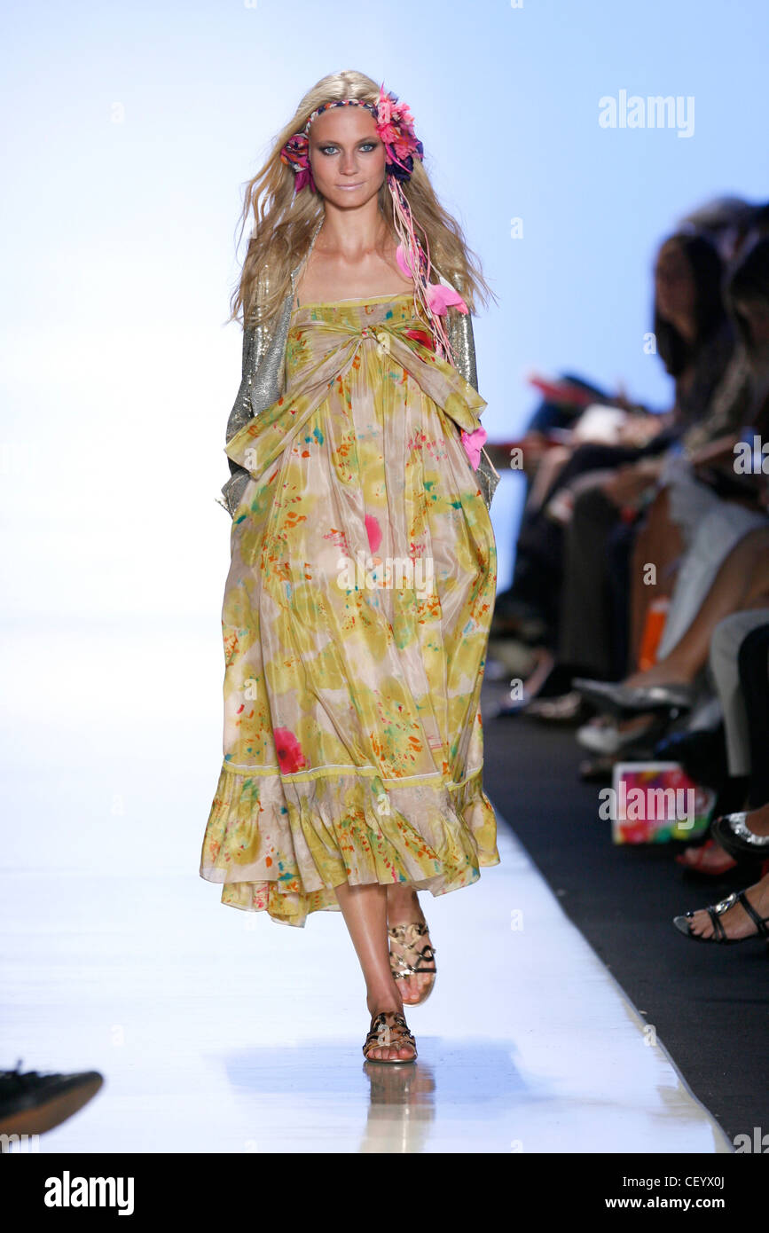 Voluminous Dress