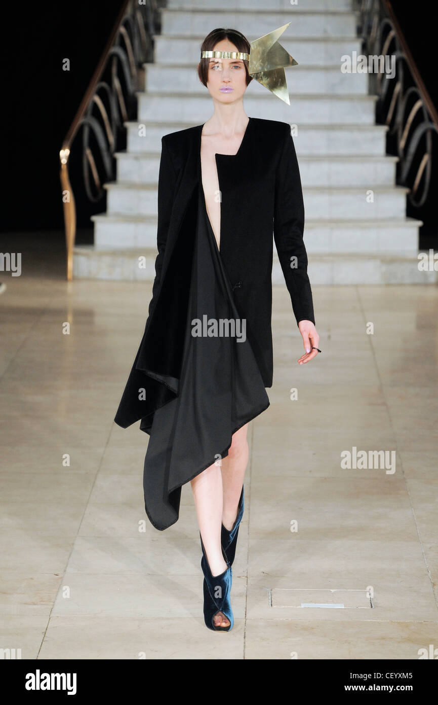 Maria Francesca Pepe Fashion East London Ready to Wear Autumn Winter ...