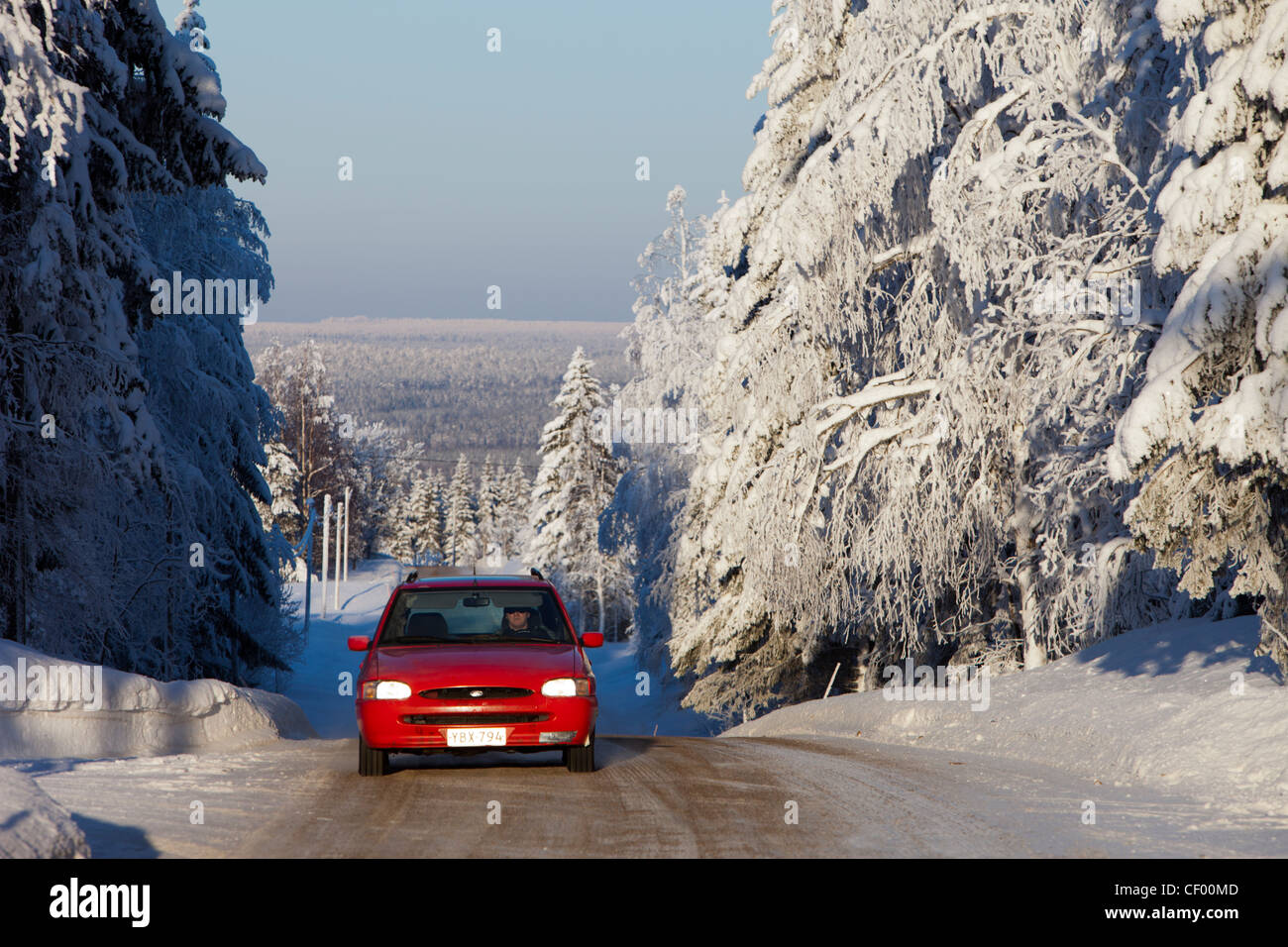 Car up steep hill hi-res stock photography and images - Alamy