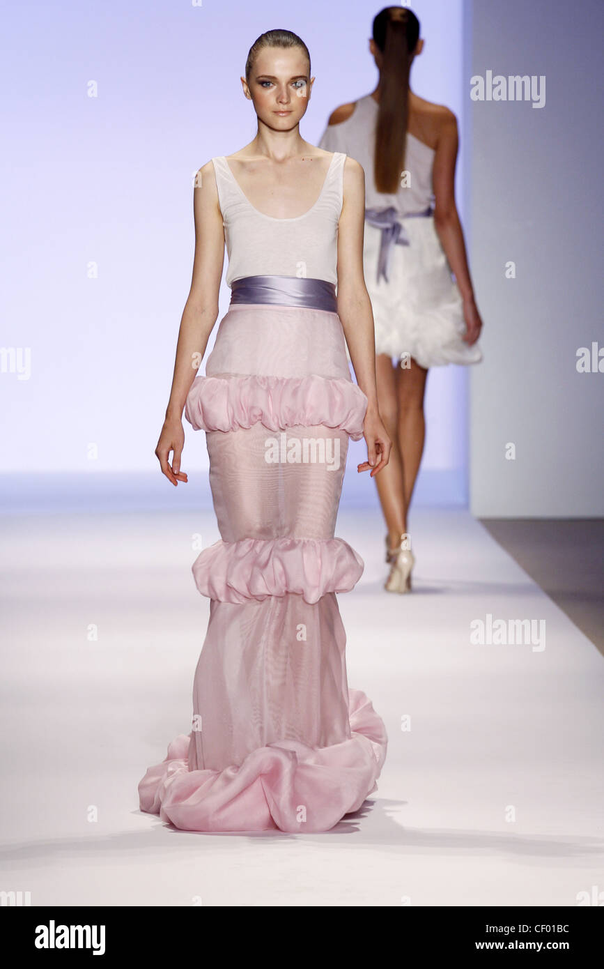 Erin Fetherston New York Ready to Wear Spring Summer Model wearing a ...