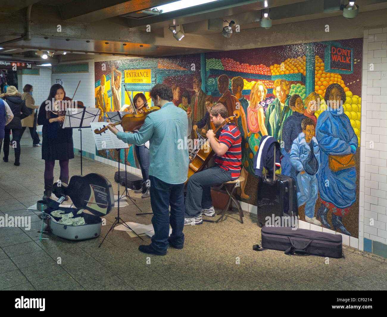 murals in Grand central subway station in NYC Stock Photo - Alamy