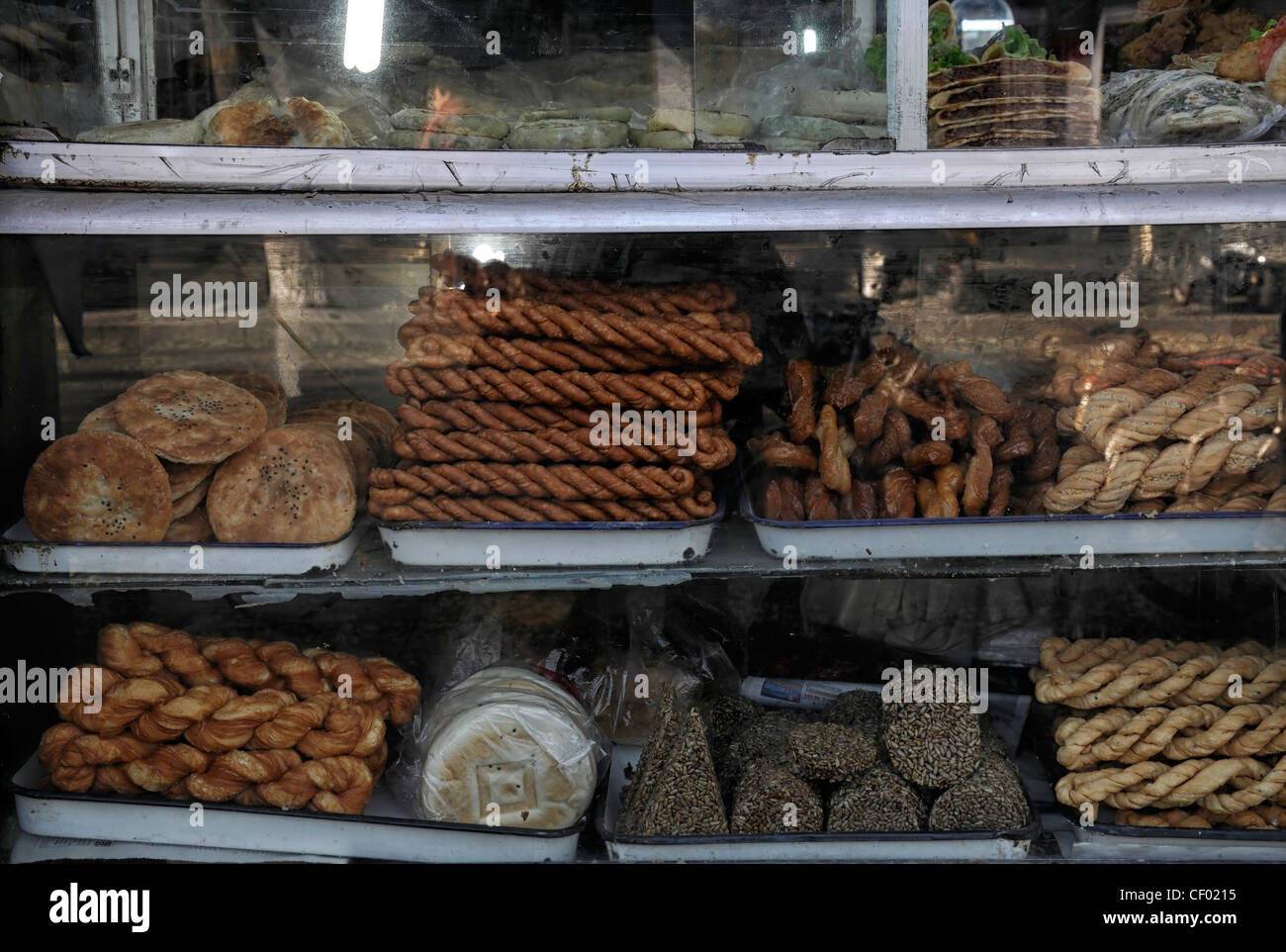 Bread cakes and pastries hi-res stock photography and images - Alamy