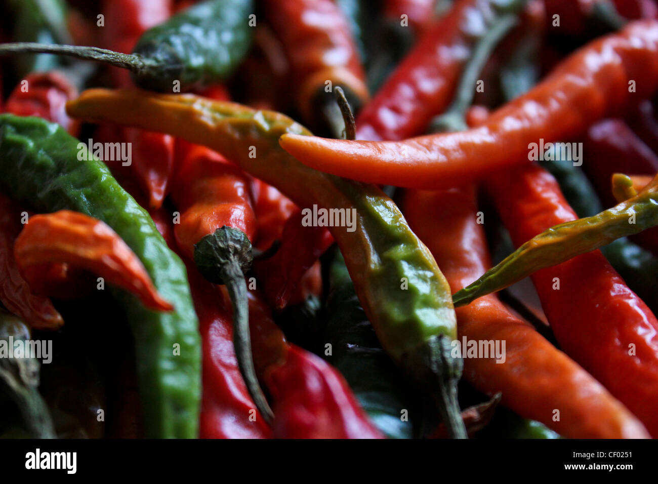 Red dry chillies hi-res stock photography and images - Alamy
