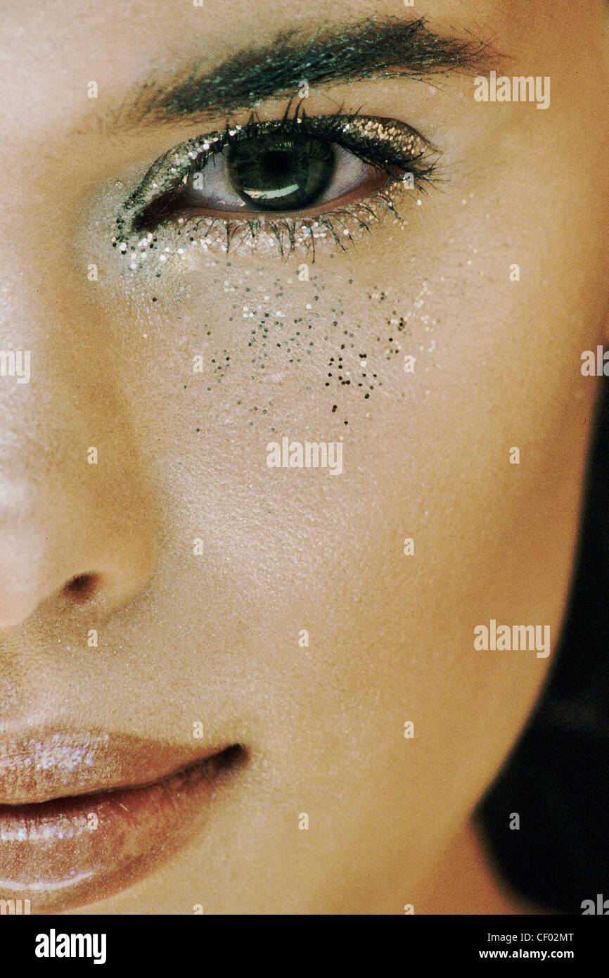 Upper half of face hi-res stock photography and images - Alamy