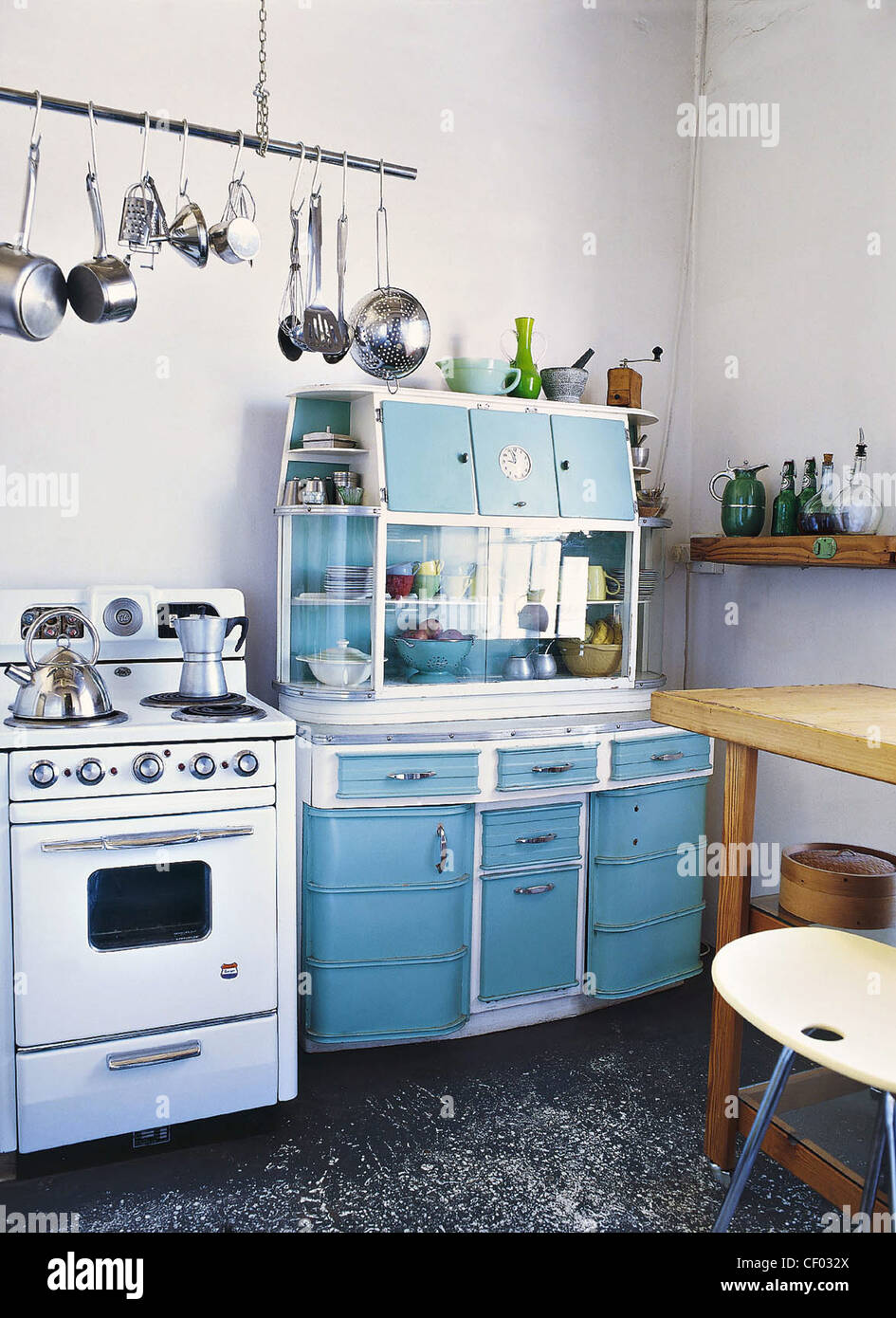 REAL HOMES :Townhouse in Bo Kaap Kitchen white walls, free standing ...