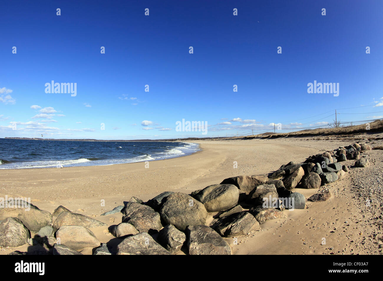 Curved beach and rocks hi-res stock photography and images - Alamy