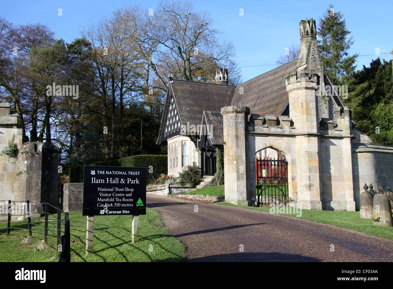 Ilam Hall High Resolution Stock Photography and Images - Alamy