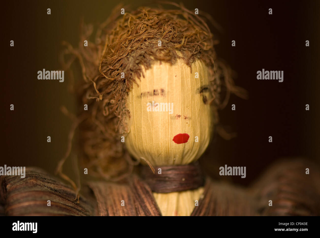 Straw doll hi-res stock photography and images - Alamy