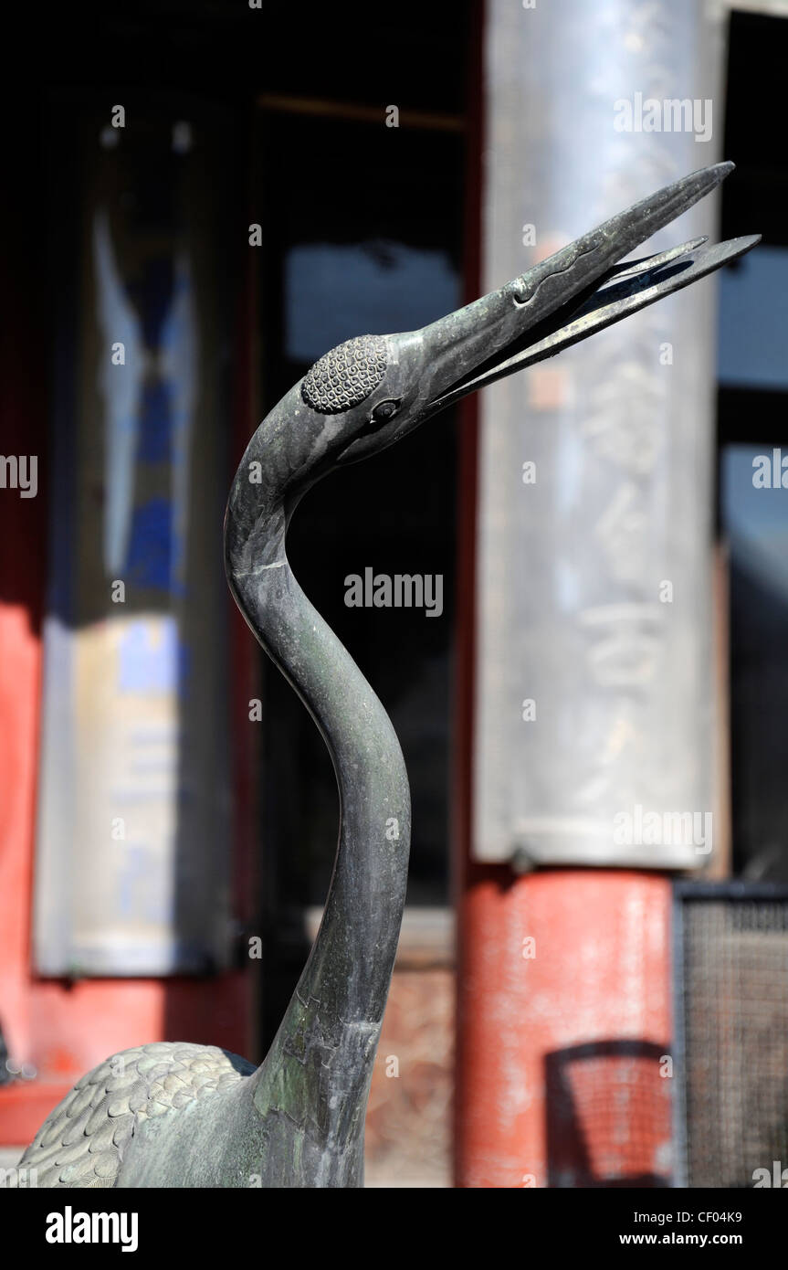 bronze statue long necked crane forbidden city beiing china Stock Photo ...