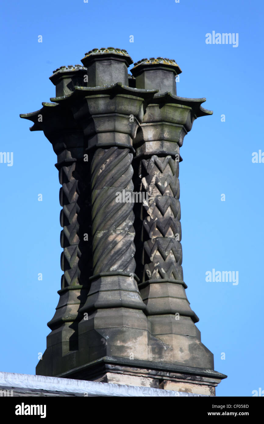 Terracotta chimney pots hi-res stock photography and images - Alamy