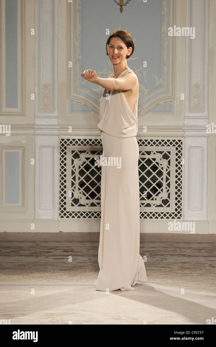 Maria Grachvogel London Ready to Wear Autumn Winter 2011 2012 Fashion ...