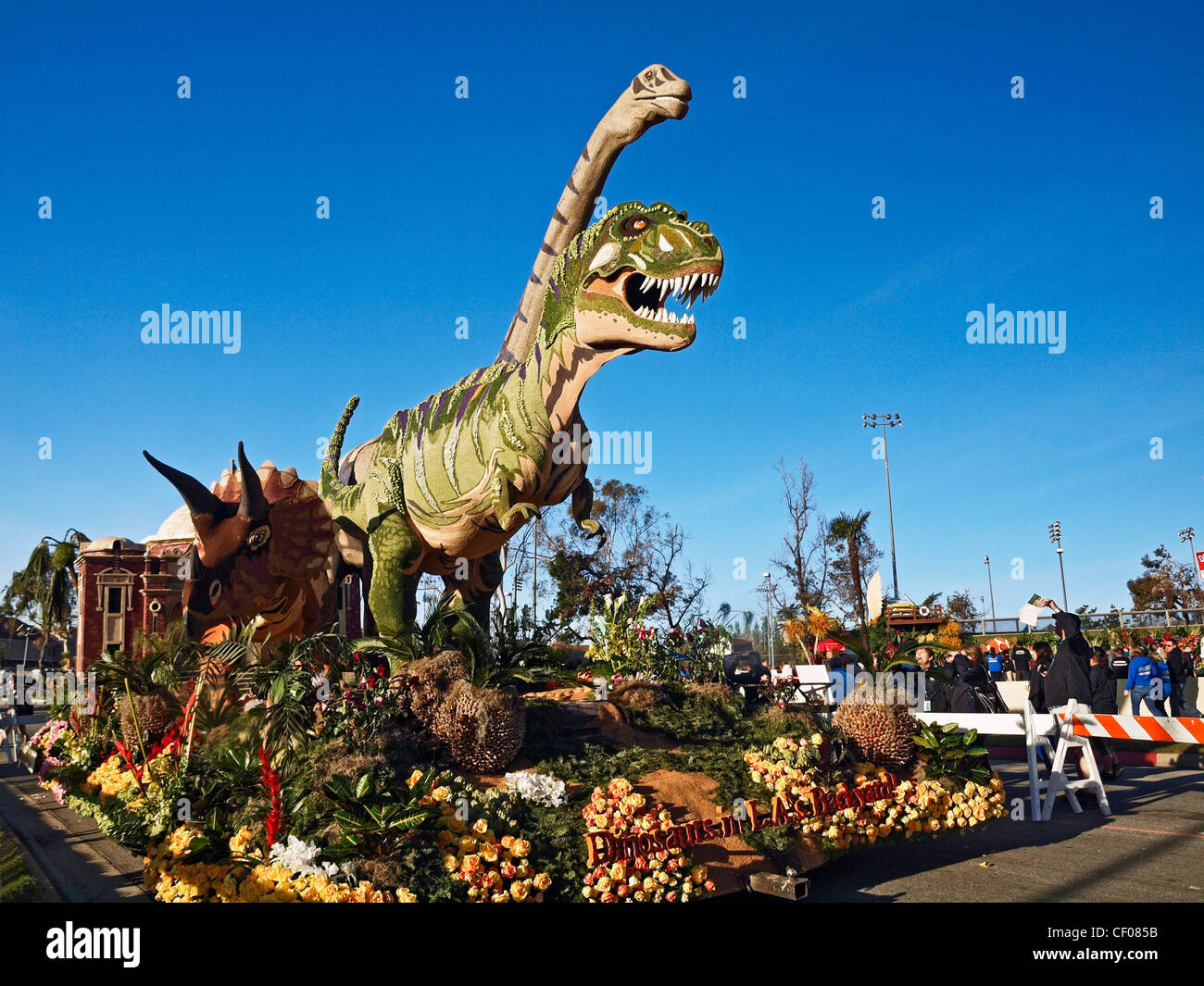 Parade float flowers pageant hi-res stock photography and images - Alamy