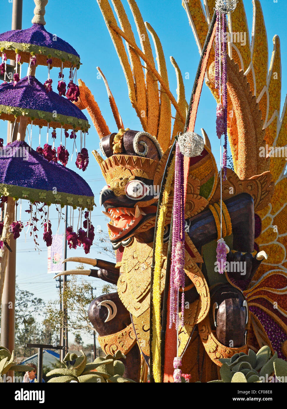 Parade float flowers pageant hi-res stock photography and images - Alamy