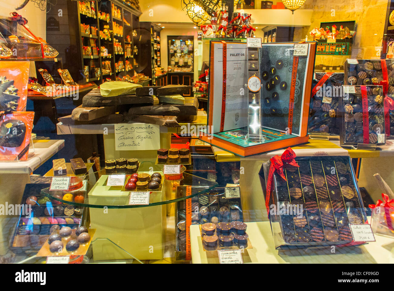 Paris, France, Chocolate Shop, chocolaterie Window Displays, "A La Mere ...