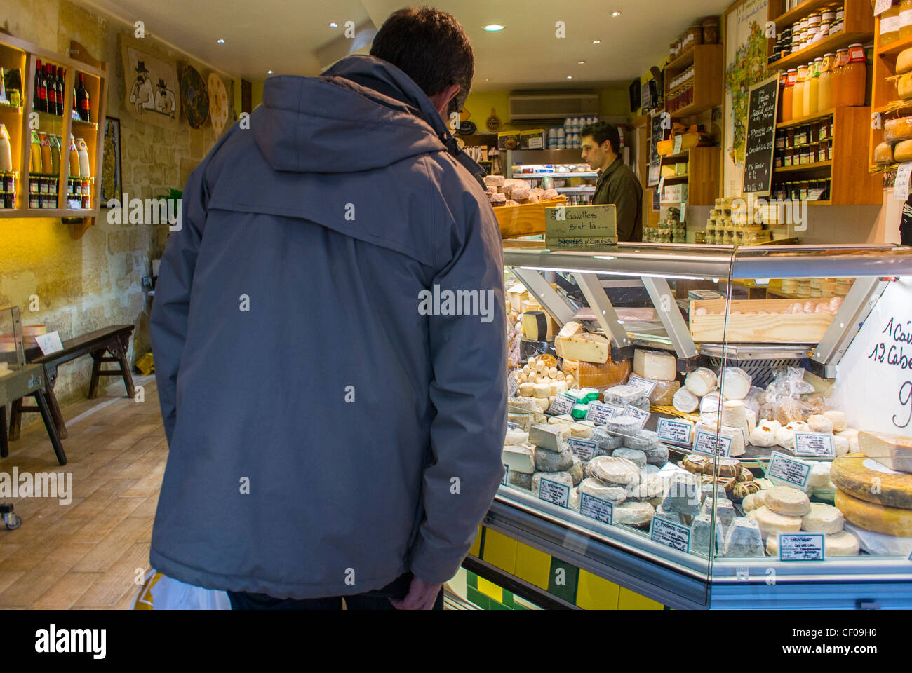 Paris fromagerie hi-res stock photography and images - Alamy