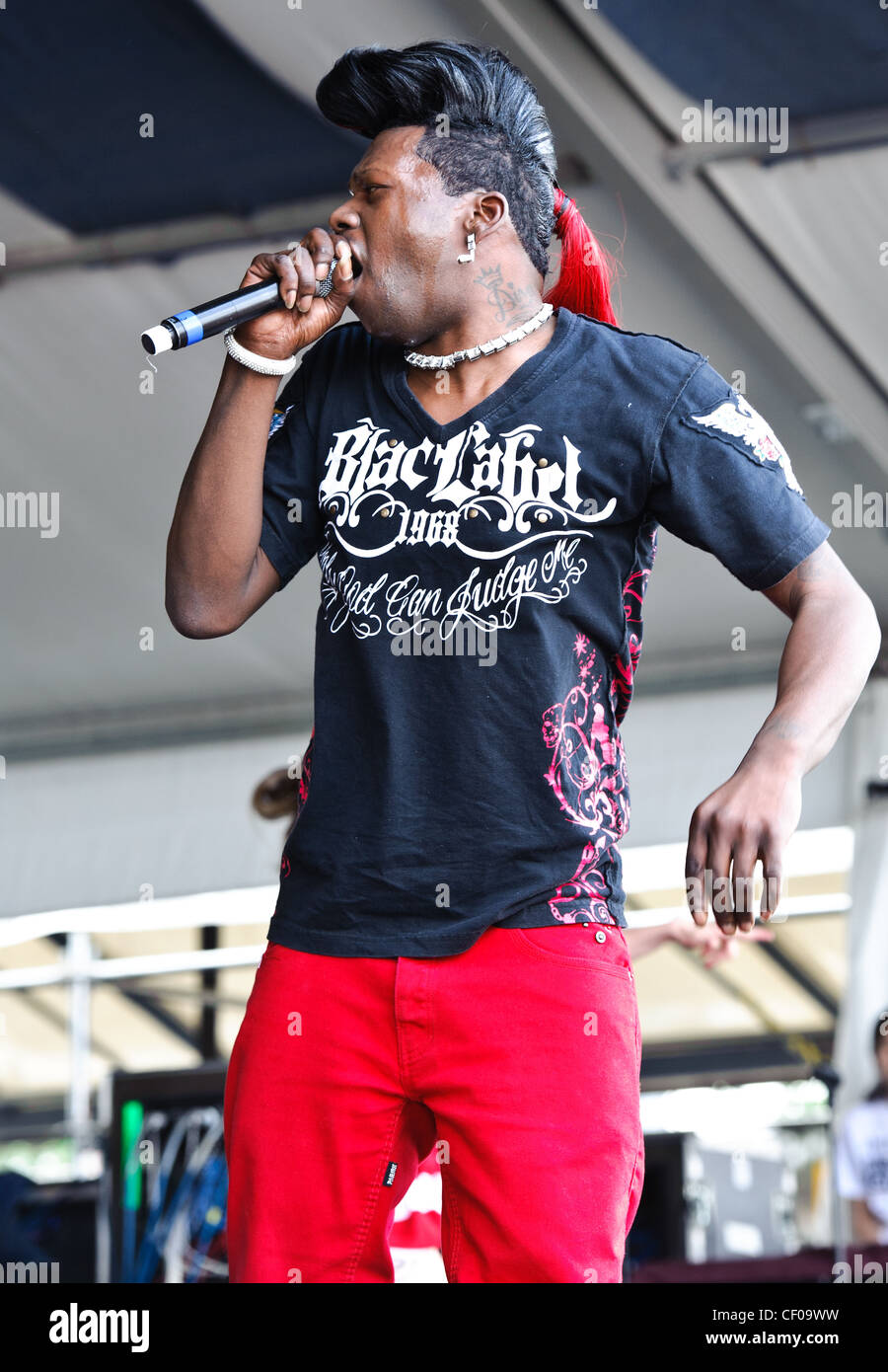 Big flames hi-res stock photography and images - Alamy