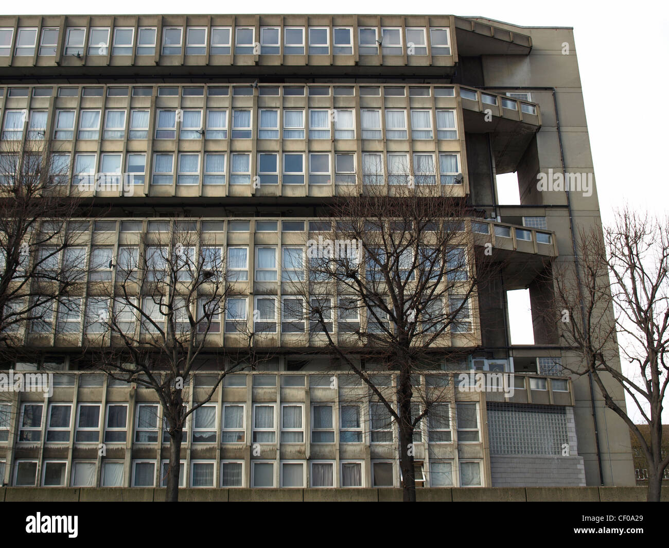 Robin Hood Gardens housing estate iconic new brutalist architecture in ...