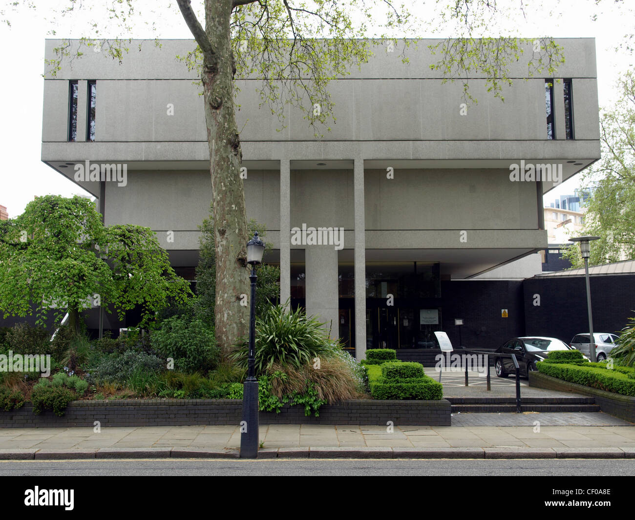 Royal College Of Physicians iconic new brutalist architecture in London ...