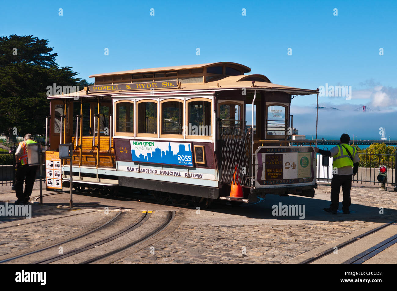 Cable car turntable hi-res stock photography and images - Alamy