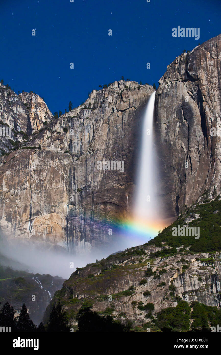 Sierra california silhouette color mist hi-res stock photography and ...