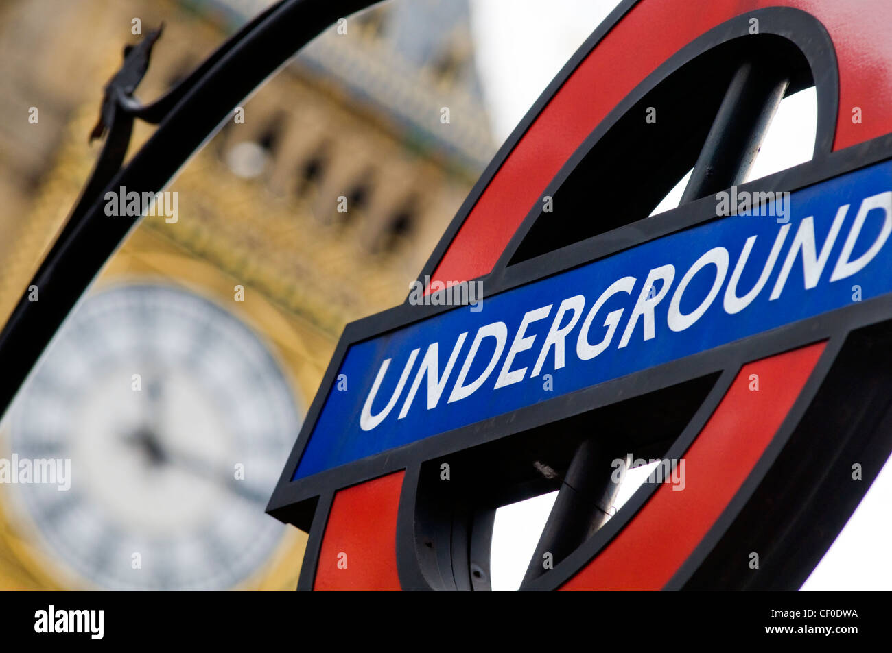 Big ben iconic london underground sign hi-res stock photography and ...
