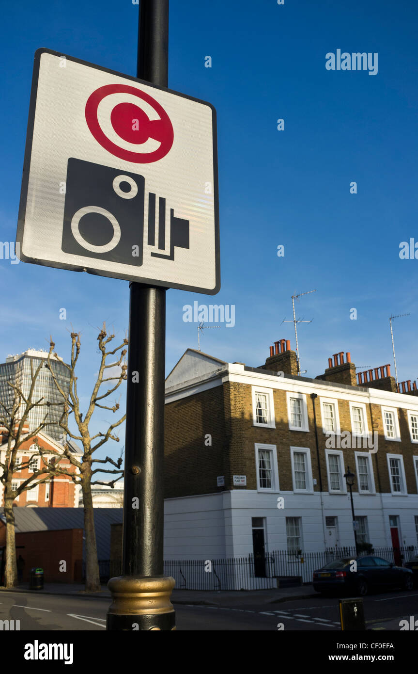 Congestion charge entry sign on a street in Westminster, London ...