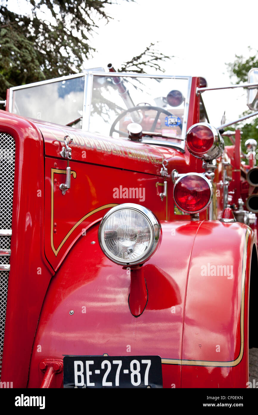 Red fire engine hi-res stock photography and images - Alamy