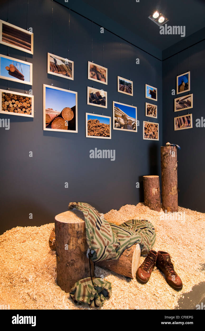 Boots store interior hi-res stock photography and images - Alamy
