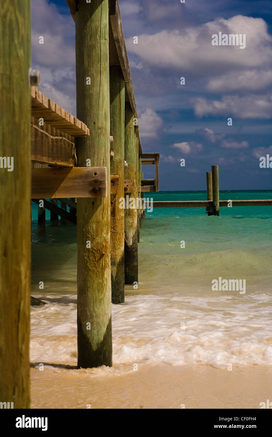 Bahamas Beach deserted beach blue water virgin beach sand white sand ...