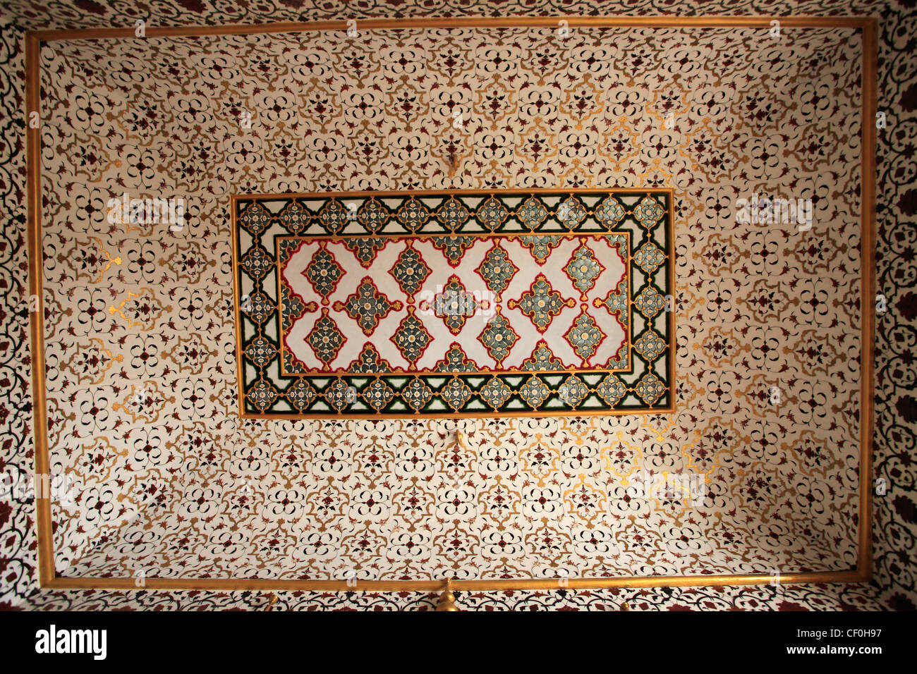 India, Rajasthan, Bikaner, Junagarh Fort, interior, painted ceiling ...