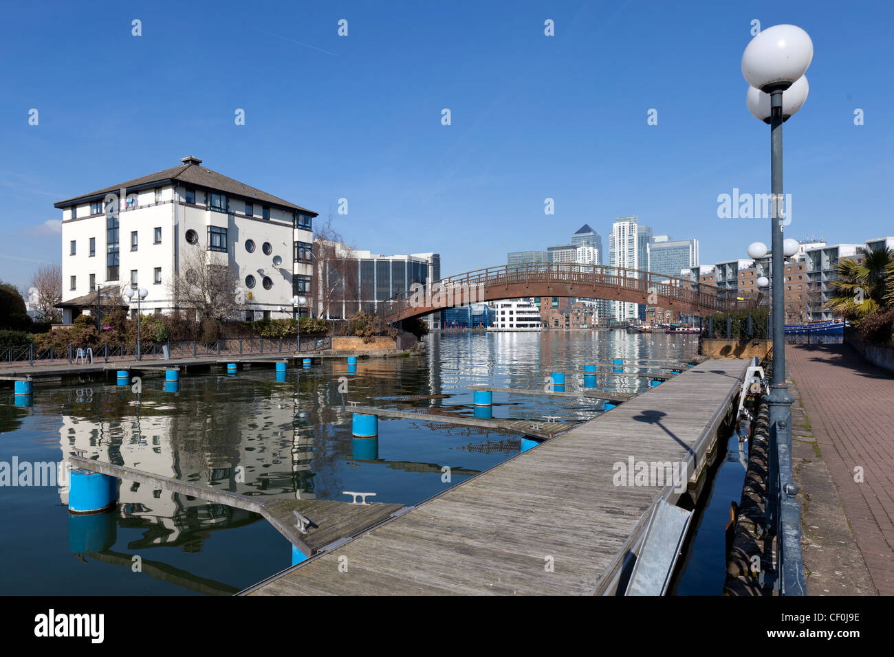 Clippers Quay marina, part of Millwall Outer Dock with Canary wharf in ...