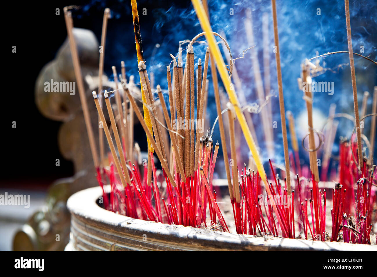 Incense burning hi-res stock photography and images - Alamy