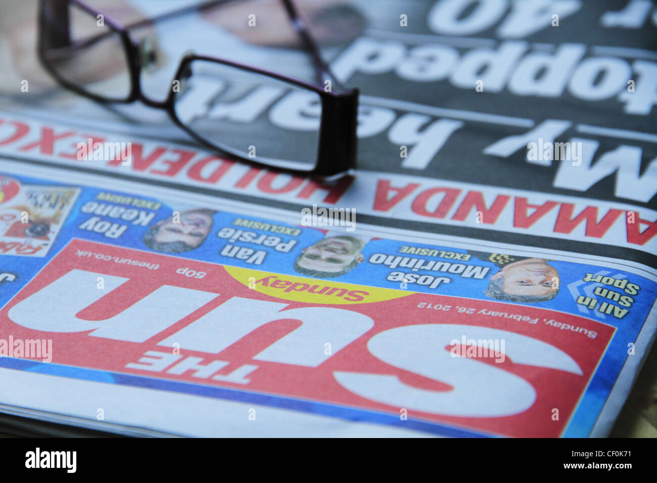 Sunday news cover hi-res stock photography and images - Alamy