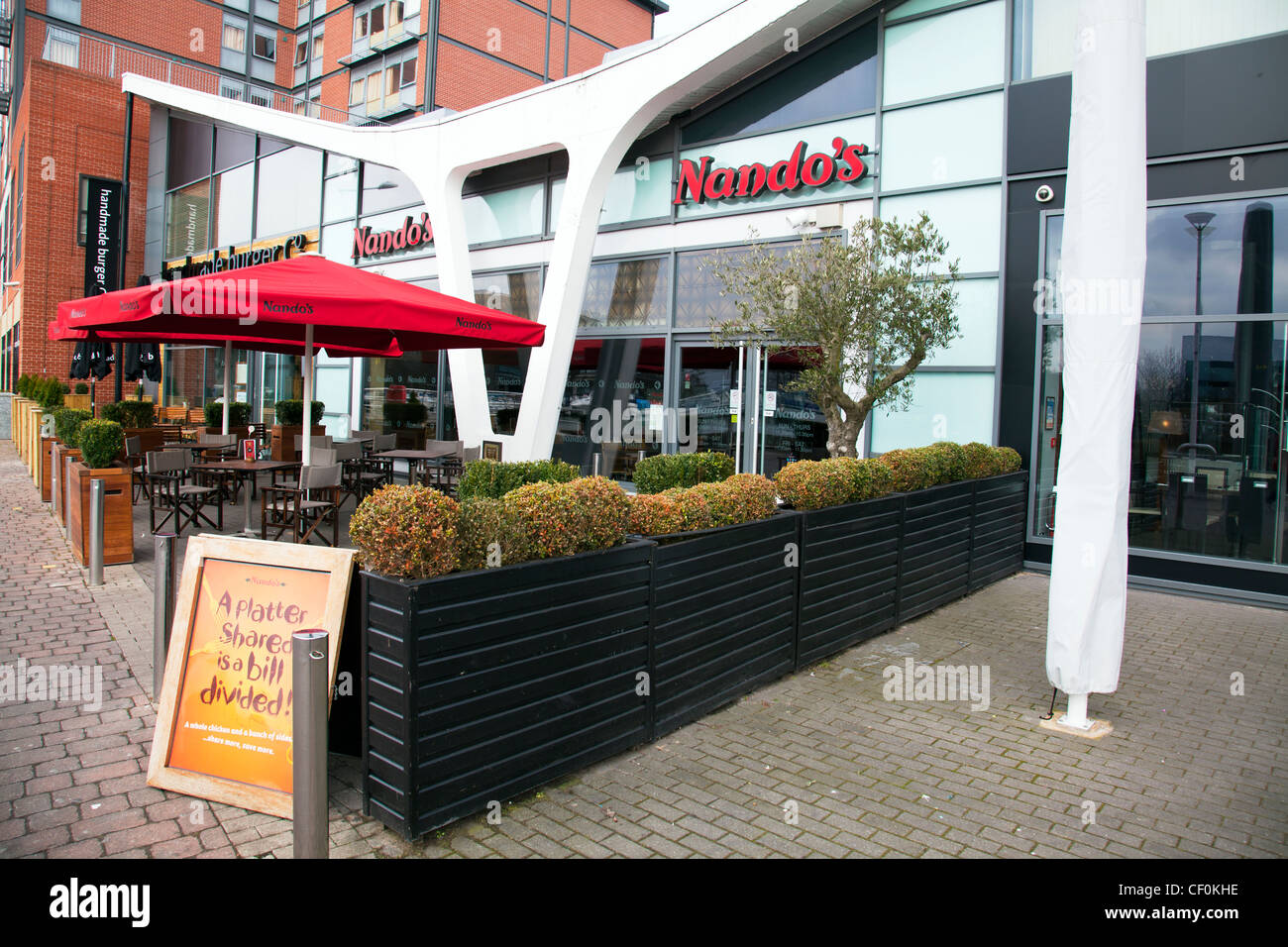Nandos restaurant hi-res stock photography and images - Alamy