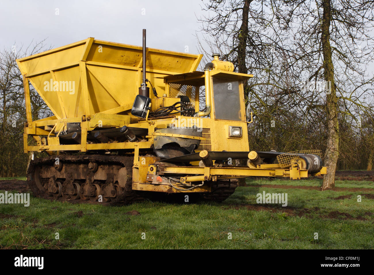 Big yellow machine Stock Photo - Alamy