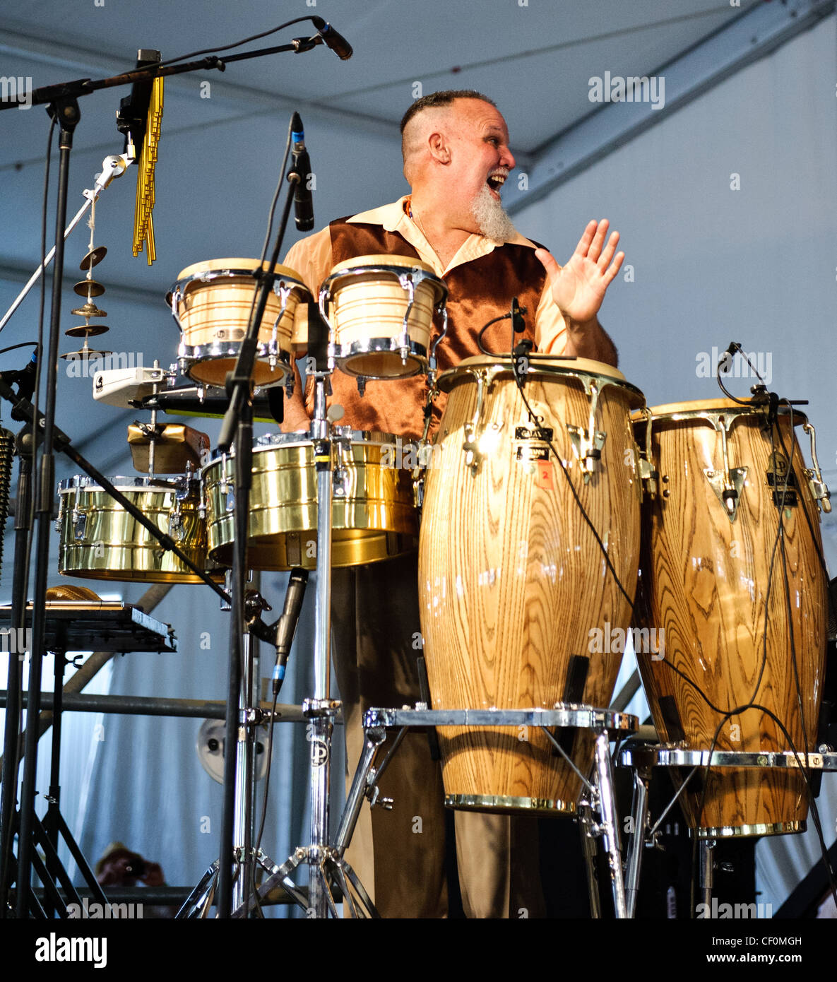 Ahmad Jamal with James Cammack on bass, Manolo Badrena on percussion ...